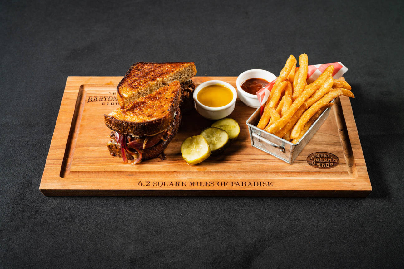The Bartonville Store Restaurant