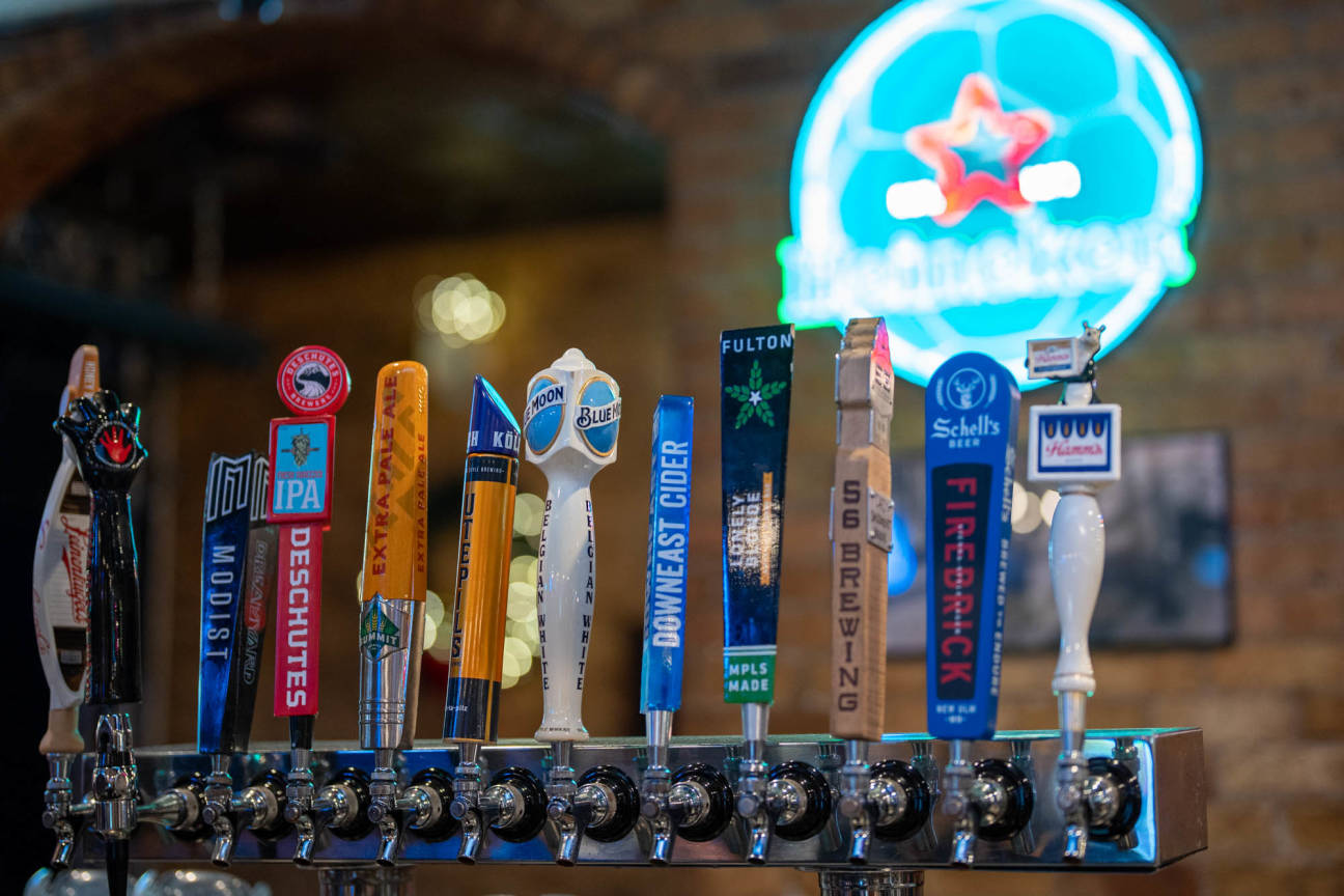 Mainstreet Bar & Grill - Hopkins, Hopkins, MN