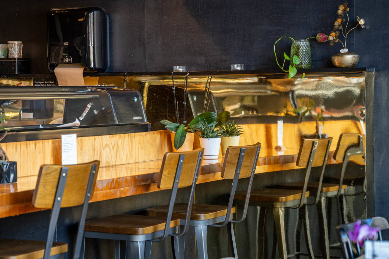 Kin Sushi & Thai Cuisine - Chicago, IL