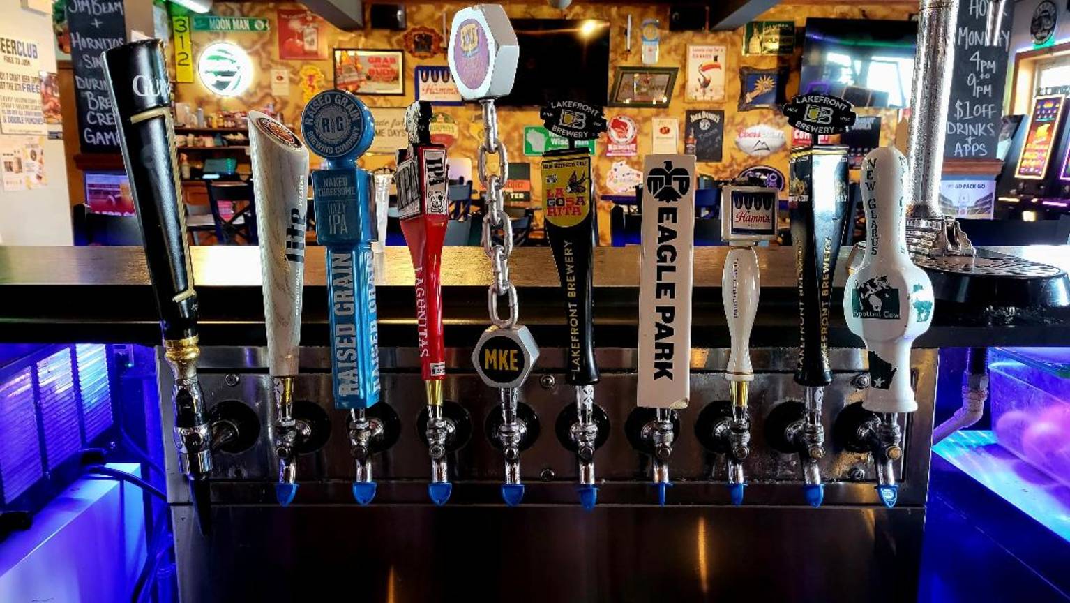 Aliota's Pub & Grill - Milwaukee, WI