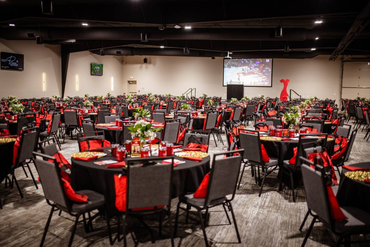 Prime 10 Steakhouse and Venue - Columbus, NE