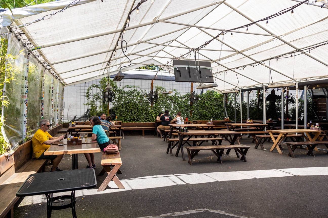 Space Room Lounge - Hawthorne, Portland, OR