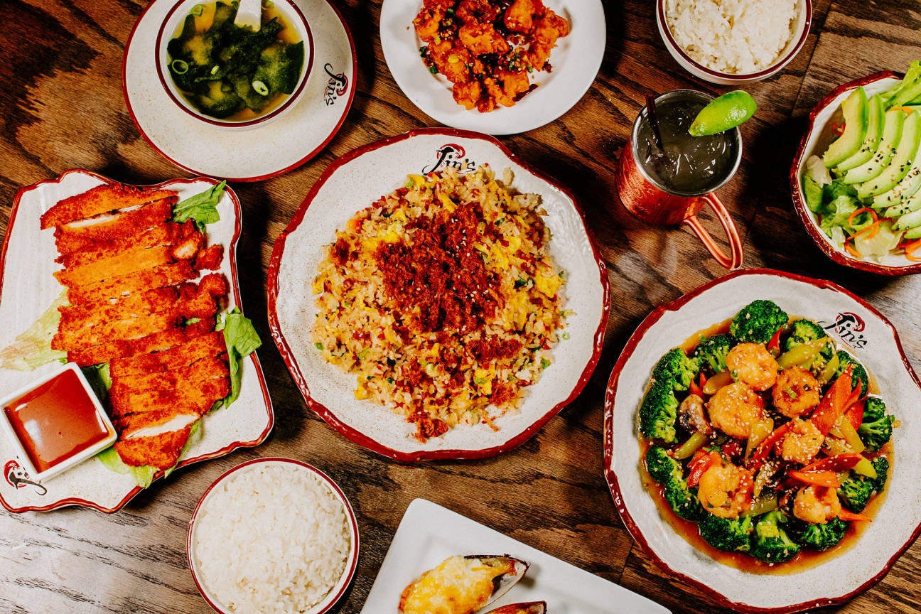 Wonita Sushi. Best sushi restaurant in Brookfield.