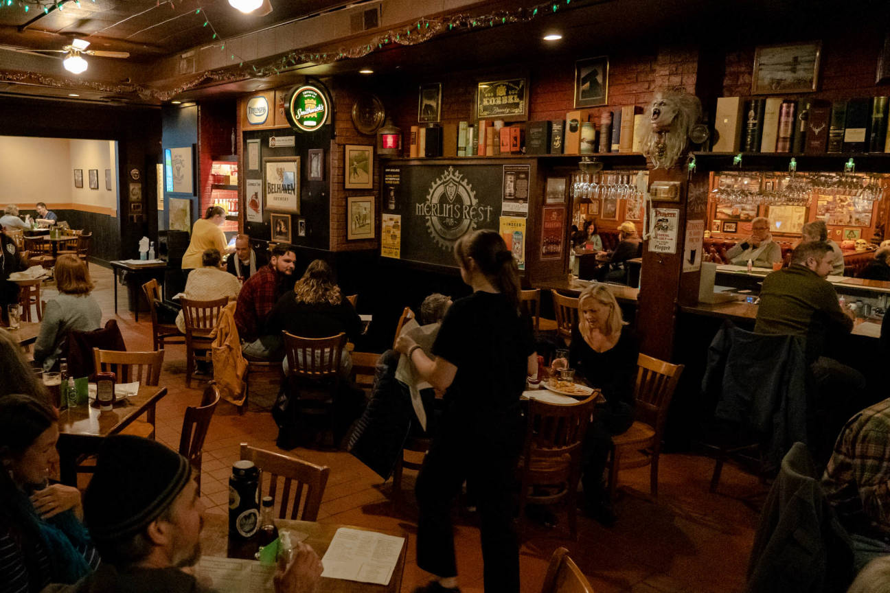 Merlins Rest Irish Pub - Longfellow, Minneapolis, MN