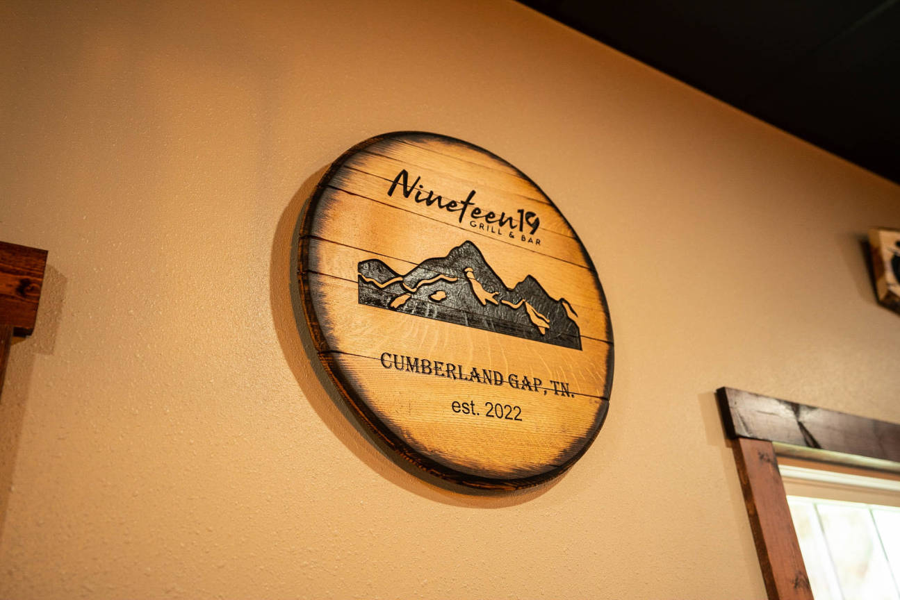 Nineteen 19 Grill & Bar - Historic Town where Tennessee, Kentucky and ...