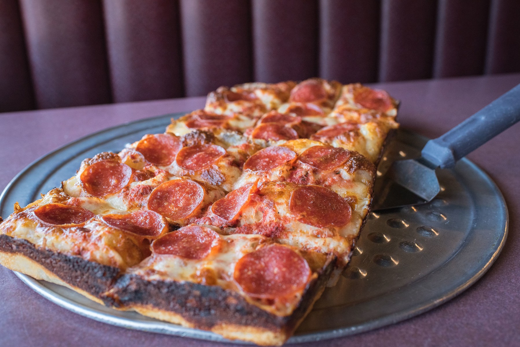 Limelight Sports Bar and Grill - Warren , MI