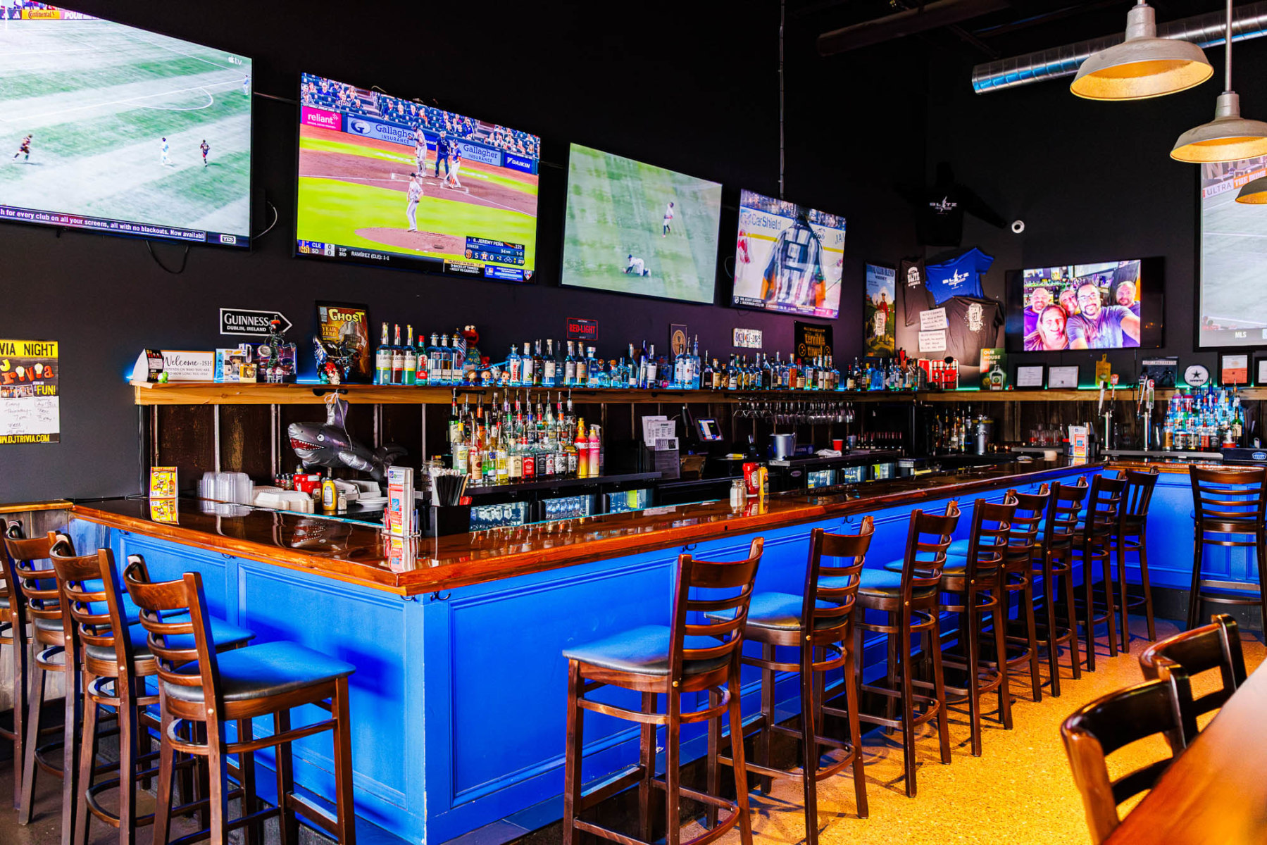 Best Sports Bar in Fairport, NY | Blitz Bar Room