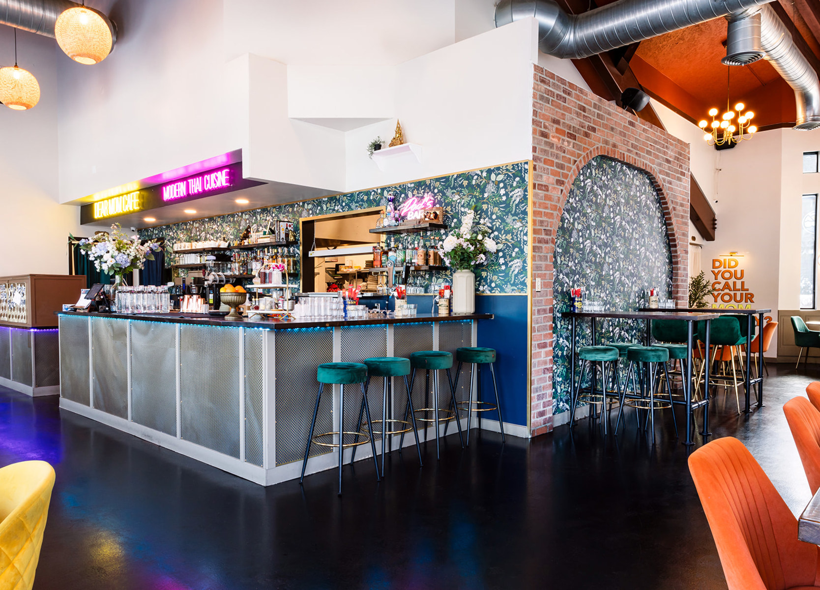 Authentic Thai Restaurant in Bend, OR | Dear Mom Cafe