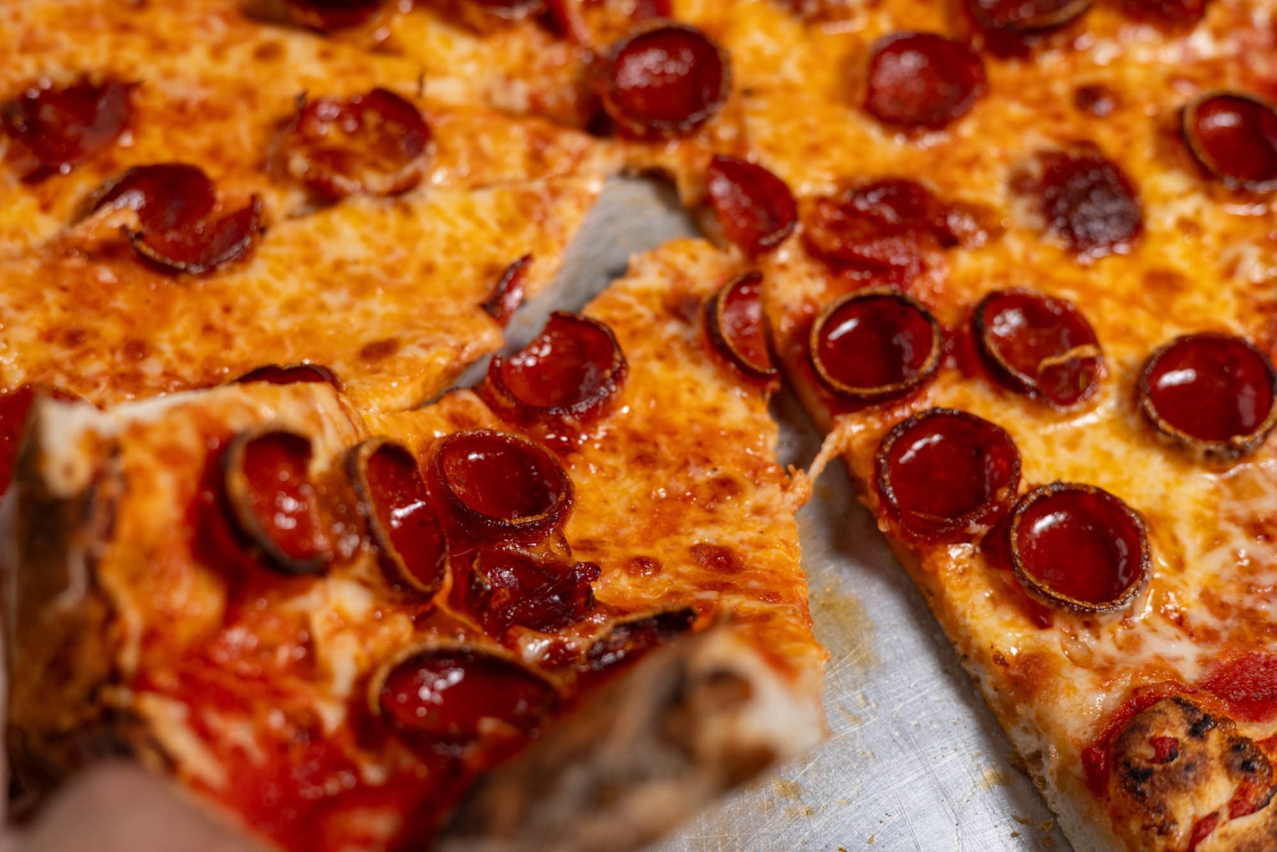 Authentic Italian Restaurant in Waltham | Pizzeria Enzina