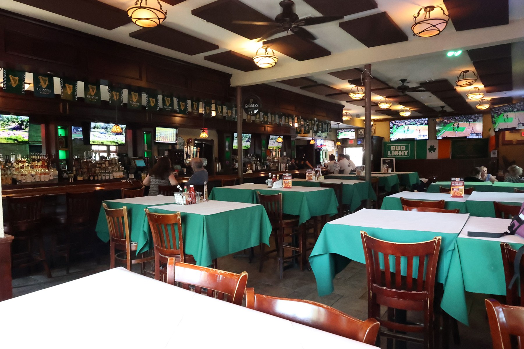 Best Irish Pub in West Islip, NY | Farrell's of Brooklyn