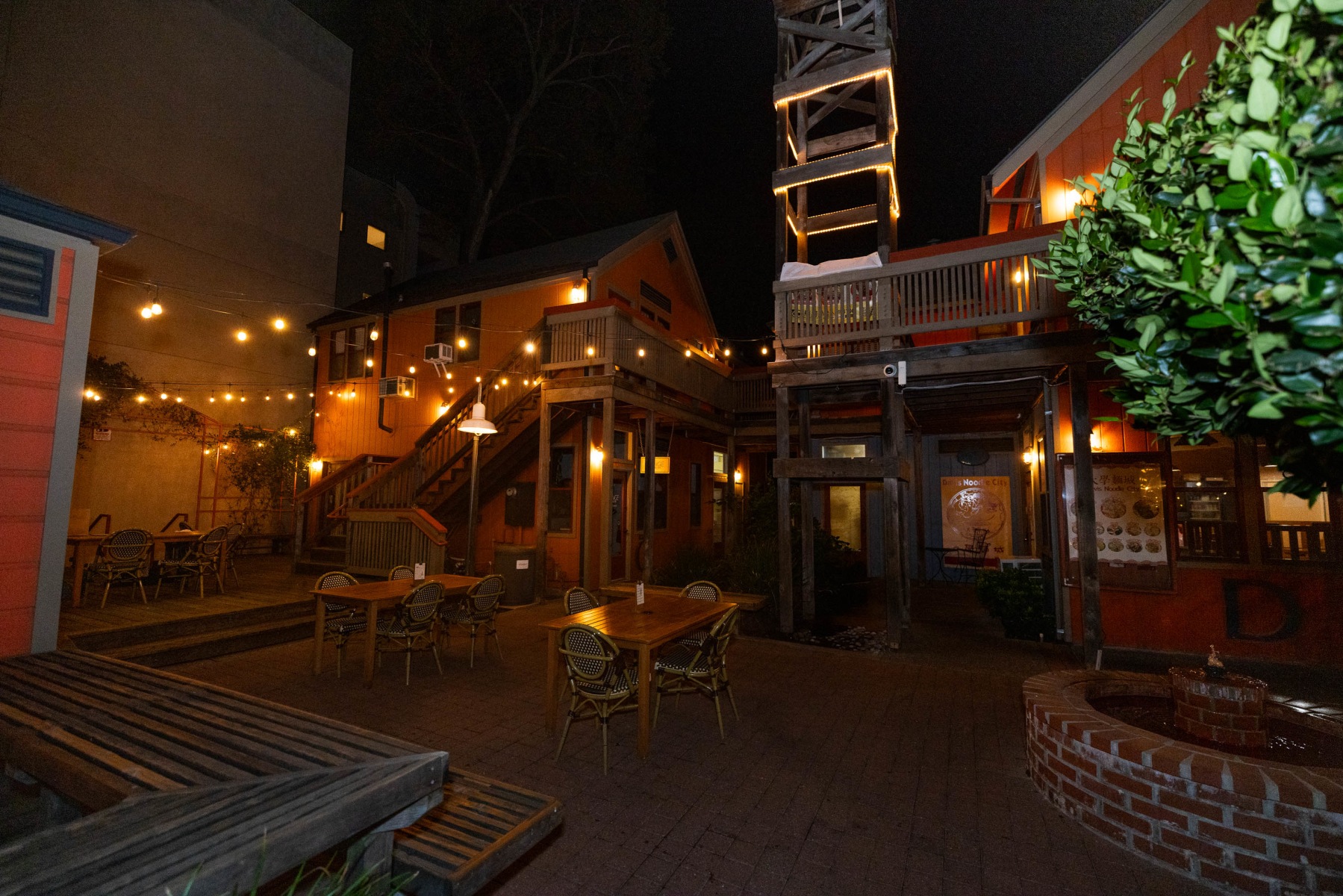 SOPHIAS THAI KITCHEN - Downtown, Davis, CA