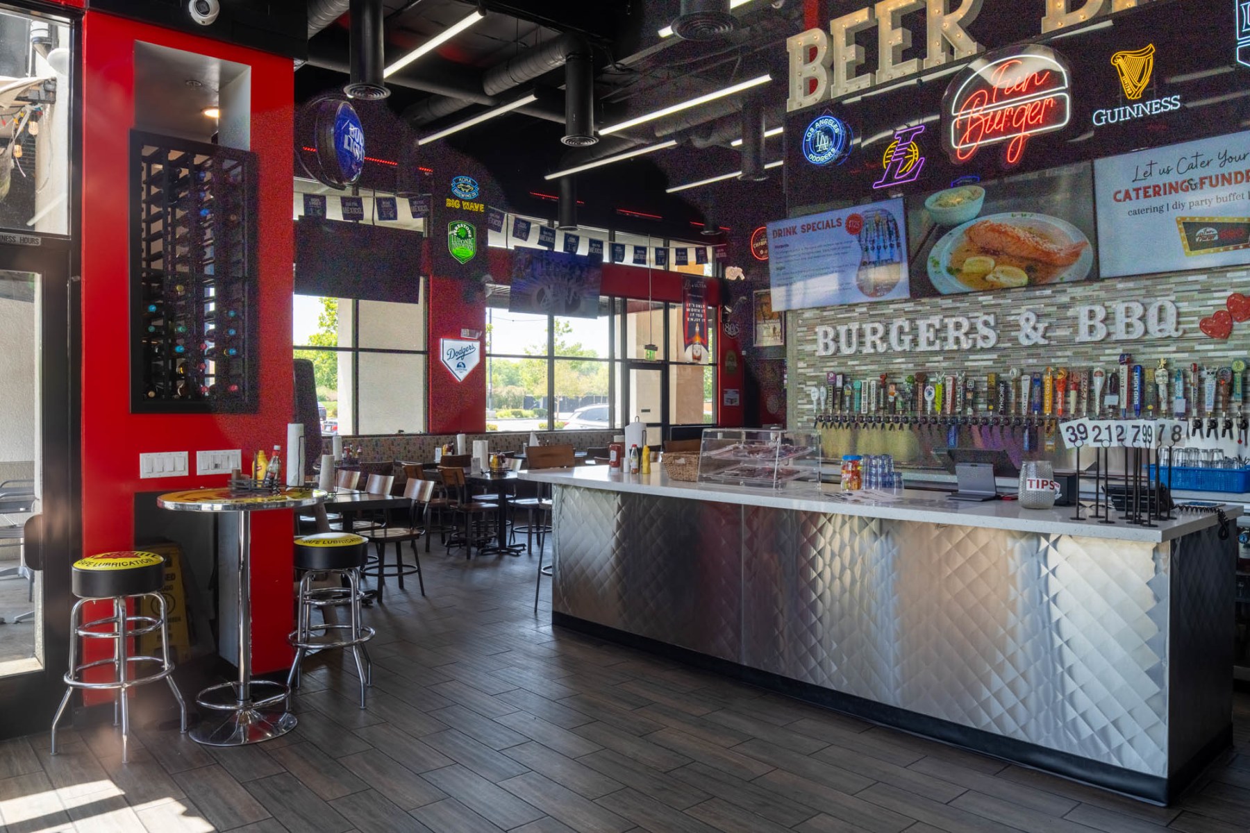 Bullpen BBQ and Taphouse - Santa Clarita, CA