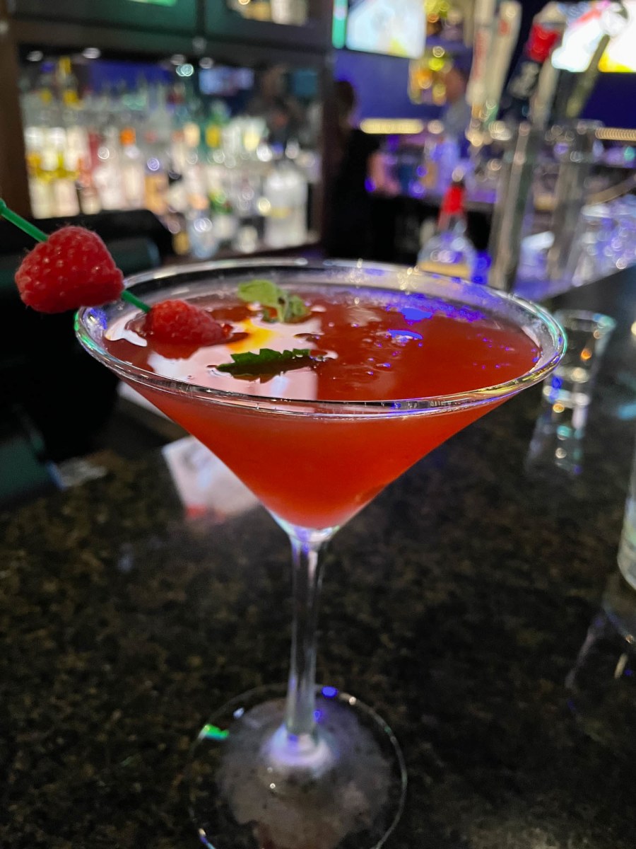 Must-Try Sports Bar in Naperville, IL | Anthem Ale House
