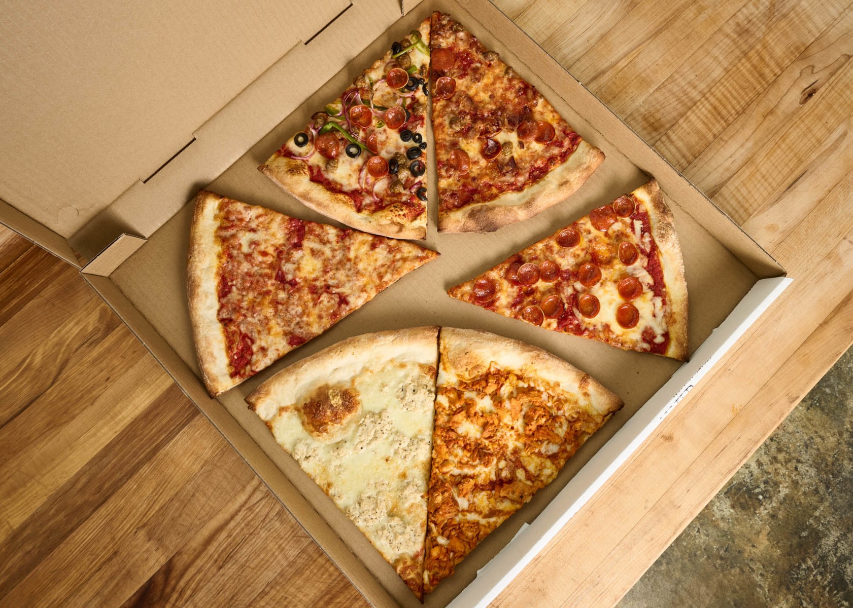 Must-Try Restaurant in Mid-City | Esco's NY Style Pizza