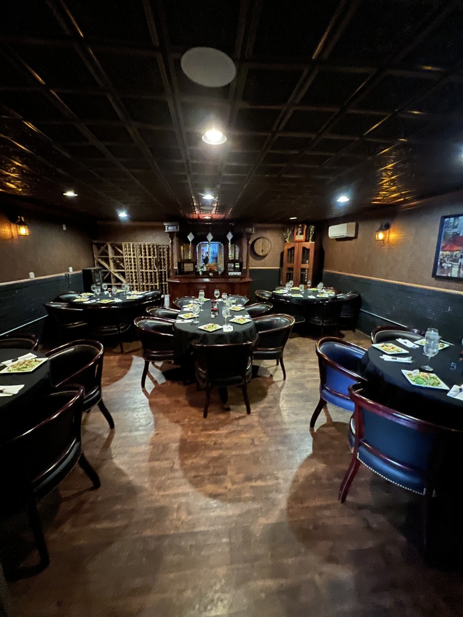 Best Restaurant in Fallston | Fallston Barrel House