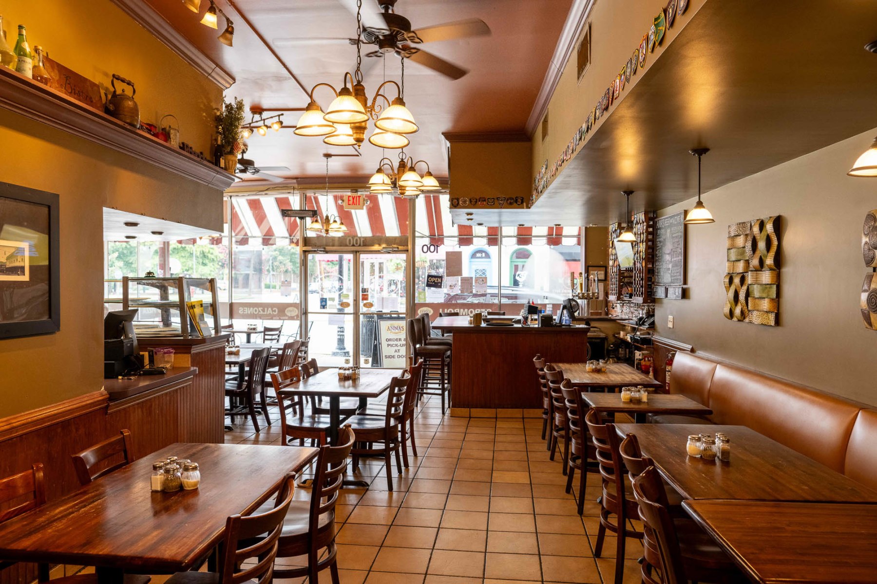 Anna's Pizzeria – Must-Try Restaurant in Apex, NC