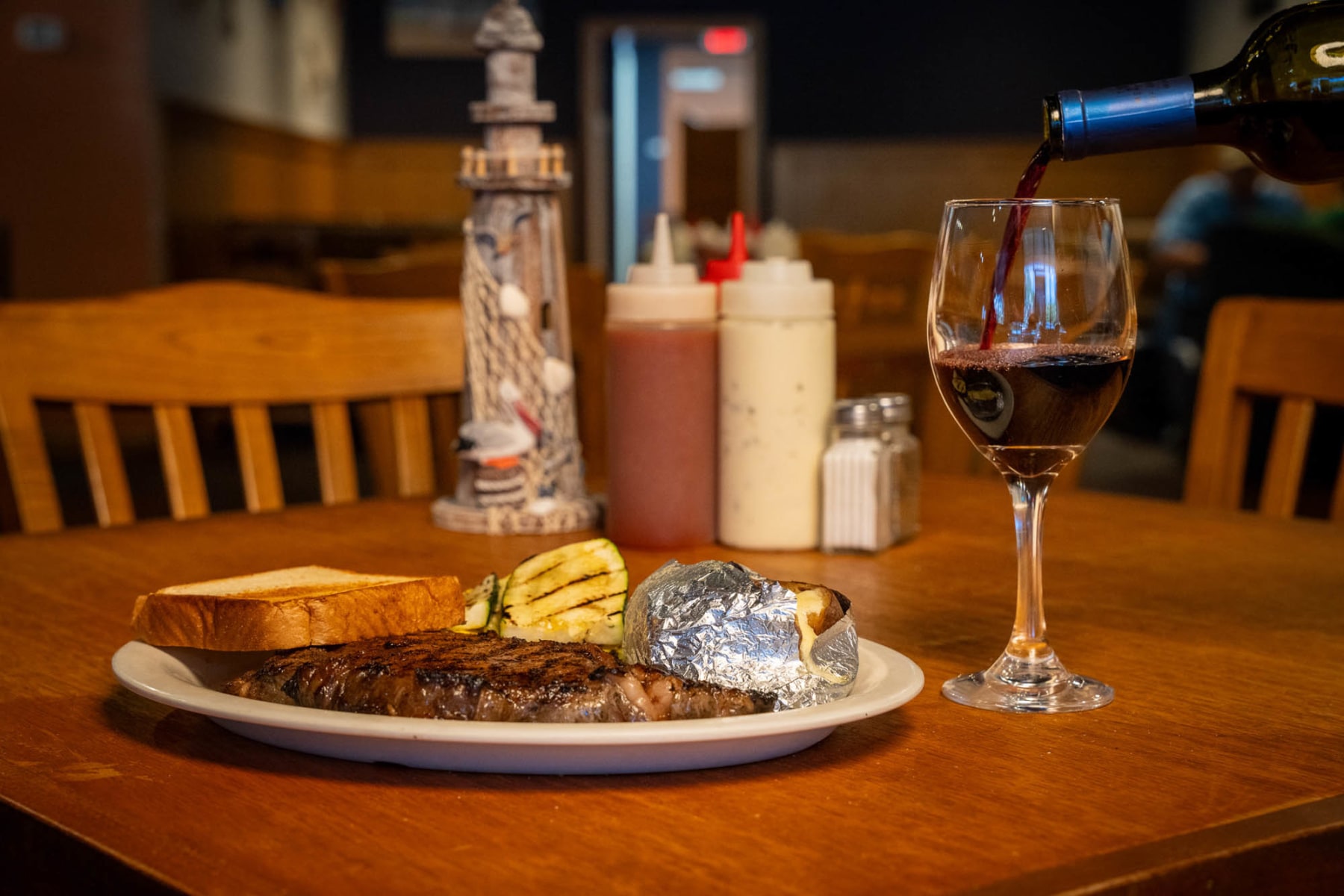 Must-Visit Steakhouse in Macon | Steve's Steak & Seafood