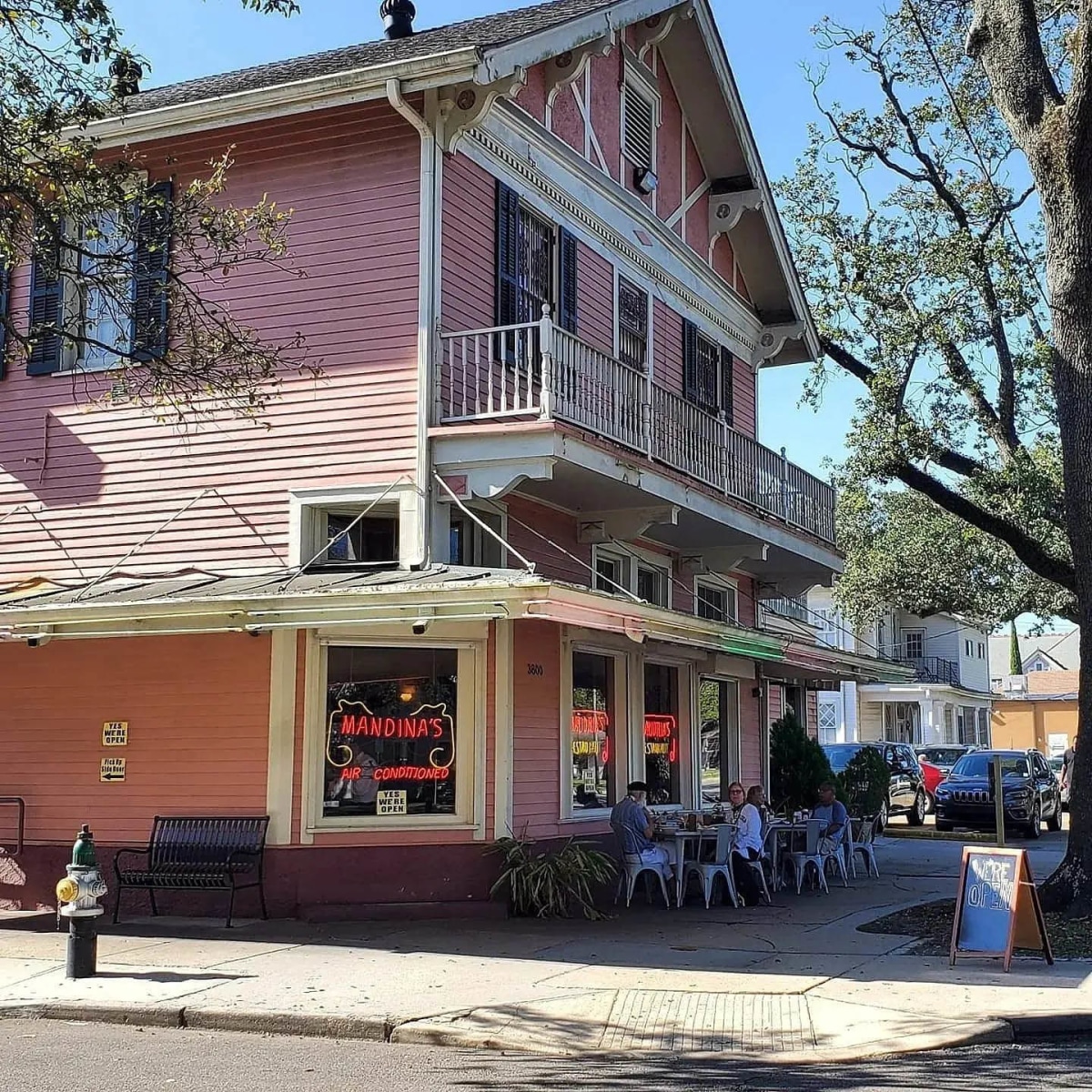 Must-Visit Southern Restaurant in New Orleans | Mandina's