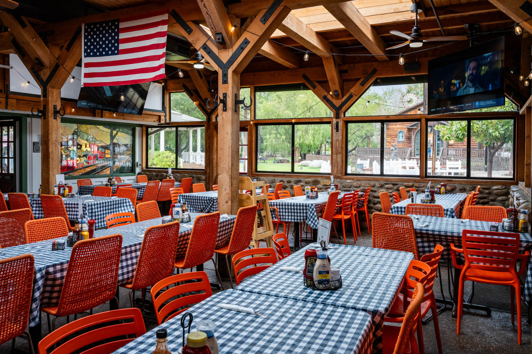 Hamburger Factory Family Restaurant - Old Poway Park, Poway, CA