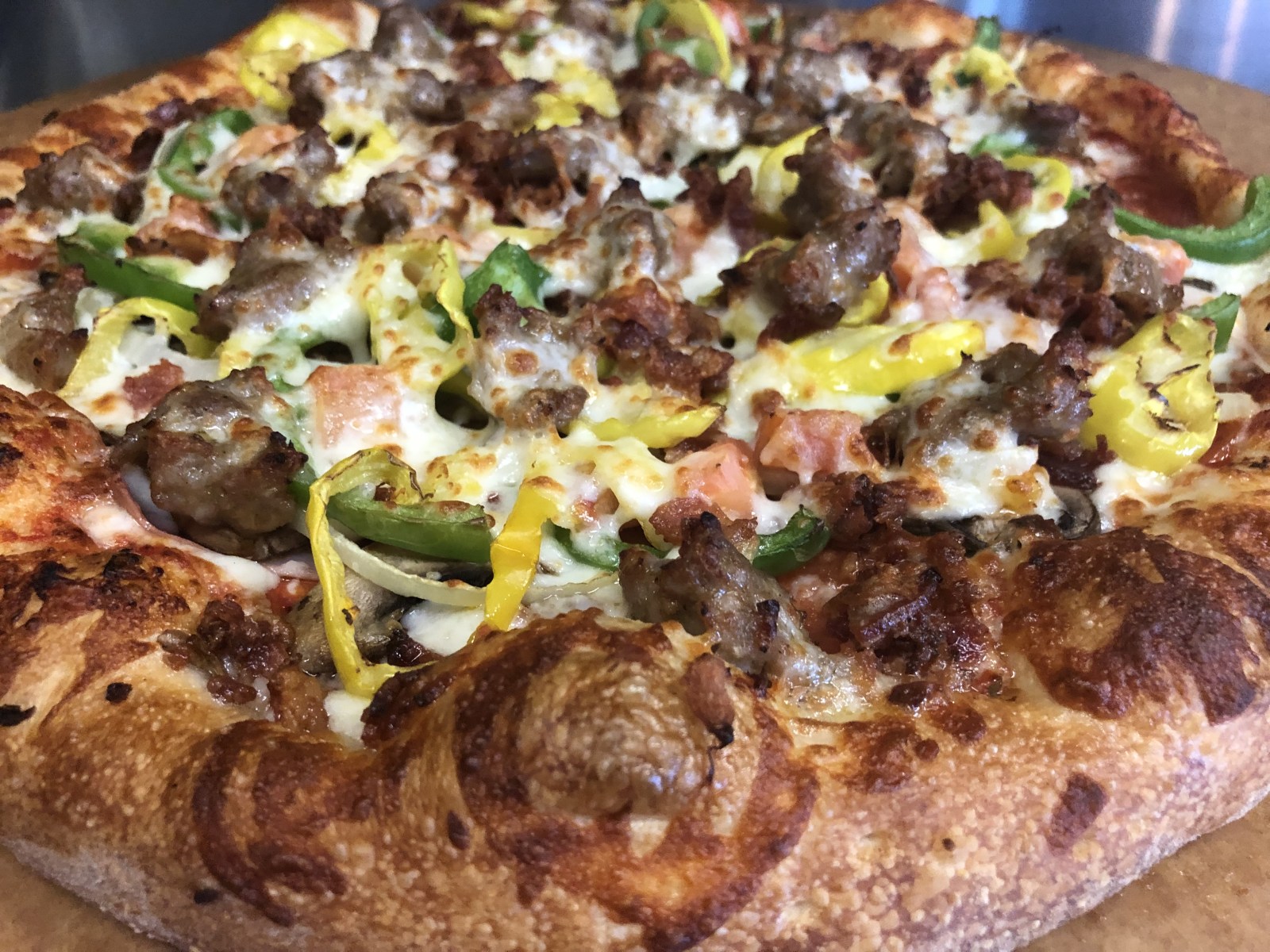Must-Try Restaurant in TN | Pizza Hoss