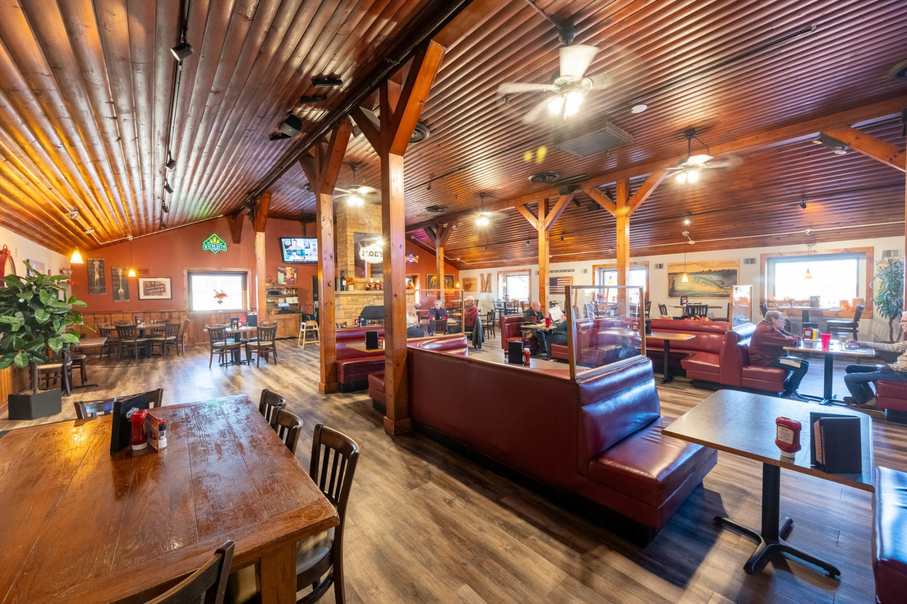Moe's American Grill - Mounds View, MN