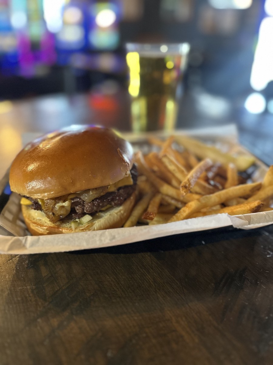 Aliota's Pub & Grill - Northshore Milwaukee, Milwaukee, WI
