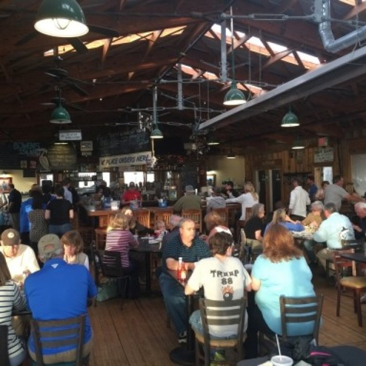 Bowens Island – Must-Visit Seafood in Folly Beach