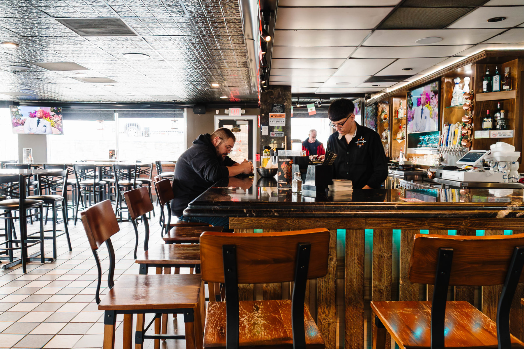 Azteca Mexican Bar & Grill - Weatherford - Weatherford, TX