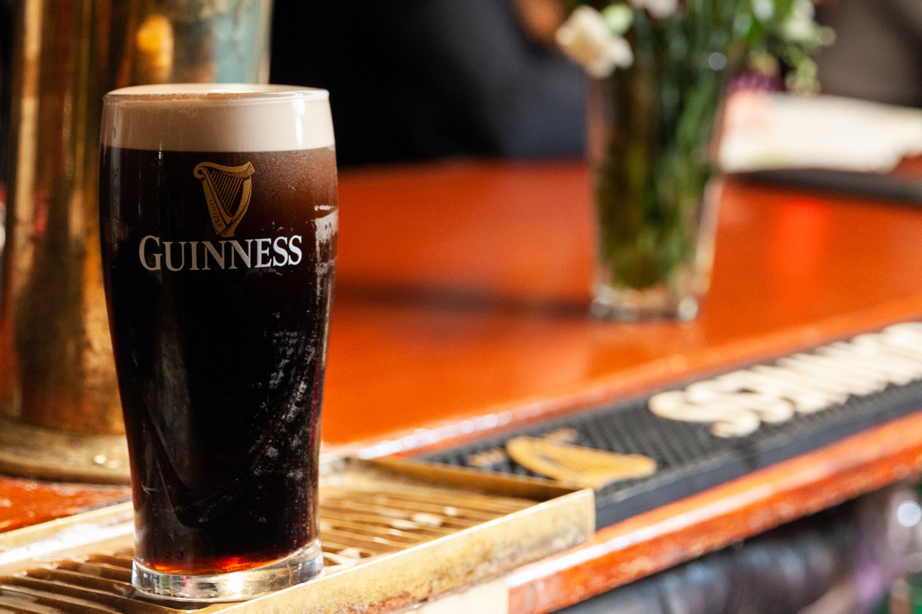 Must-Visit Irish Pub in Midtown | Playwright Tavern