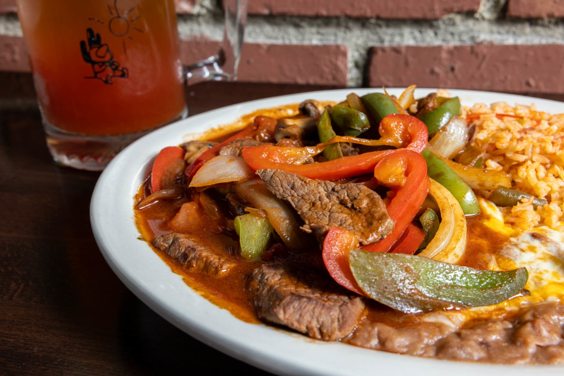 Mucho Mas - North Hollywood, CA