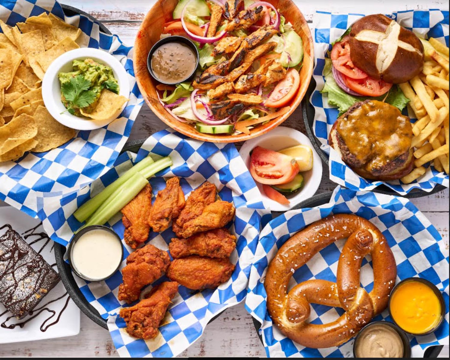 Best Beer Bar in Wheeling, IL | Old Munich Tavern
