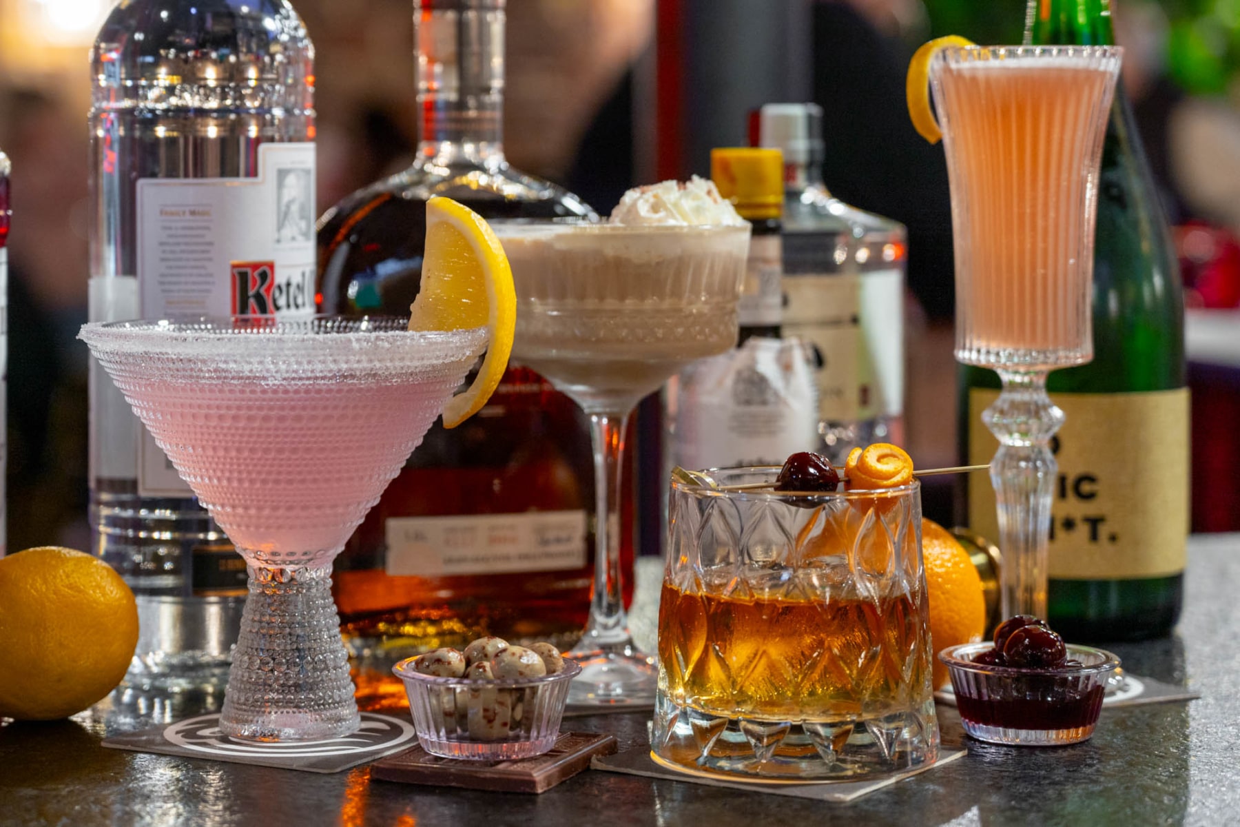 1933 bar+kitchen - Marysville, WA