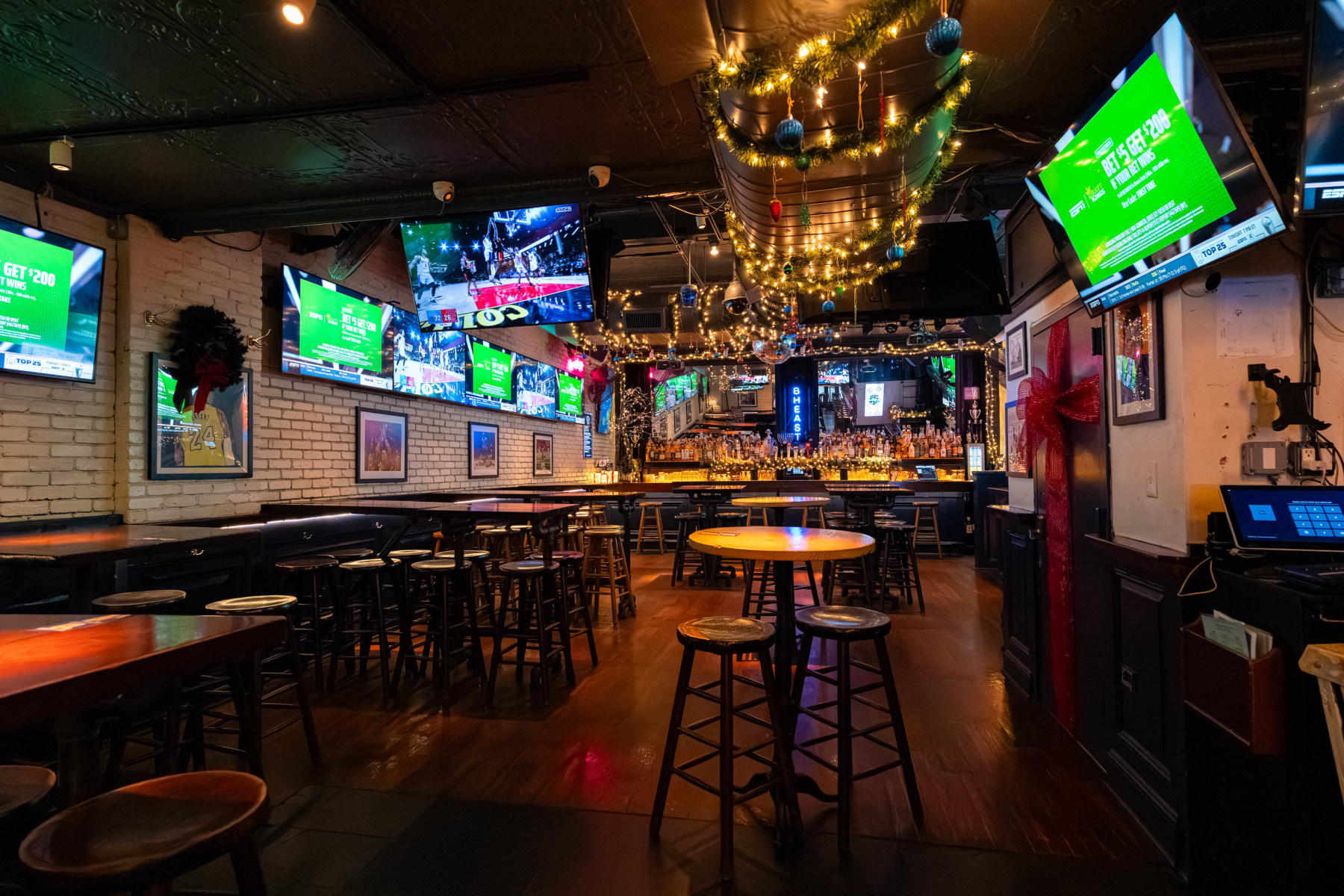 Blue Haven East – Must-Try Sports Bar in Kips Bay, NY