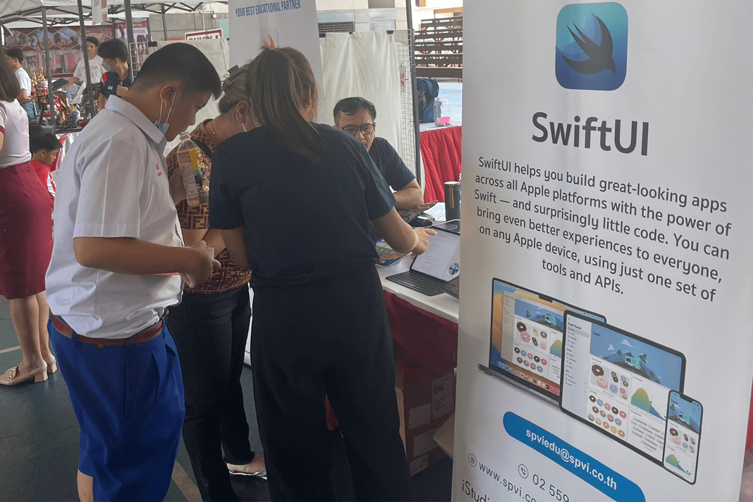 กิจกรรม Xcode Swift Coding Club @AC by P'Ice Sukontha