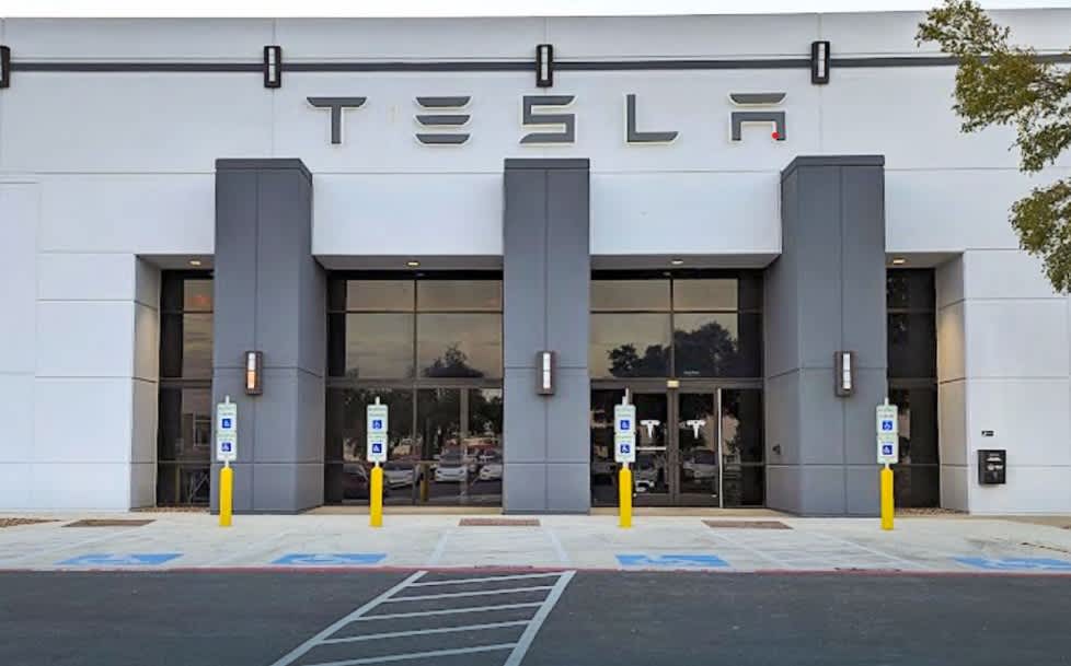Tesla Collision Center Property in Irvine, CA Sells for $21 Million - SRS