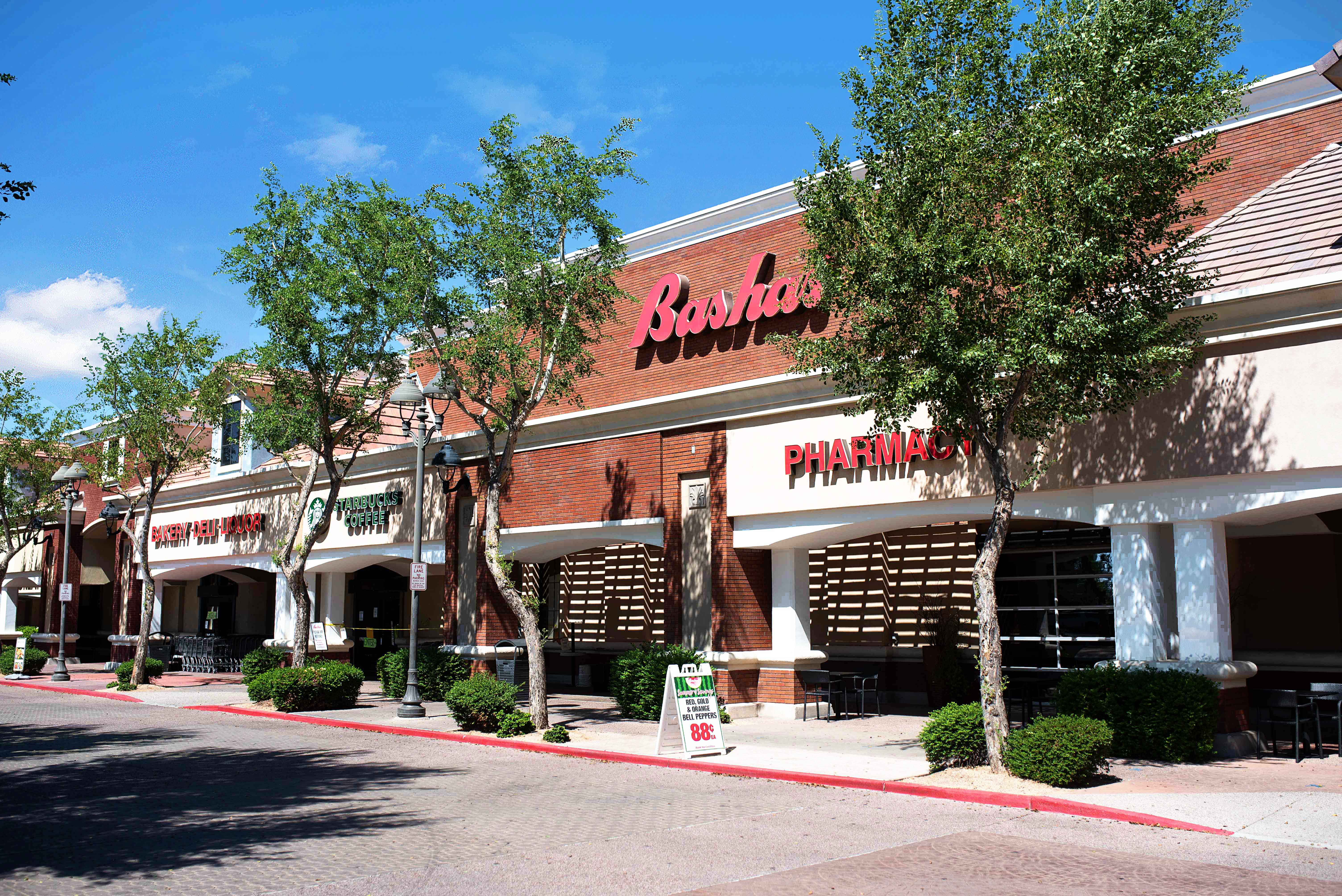 Lakeview Village | Retail for sale or lease in Gilbert, Arizona - SRS