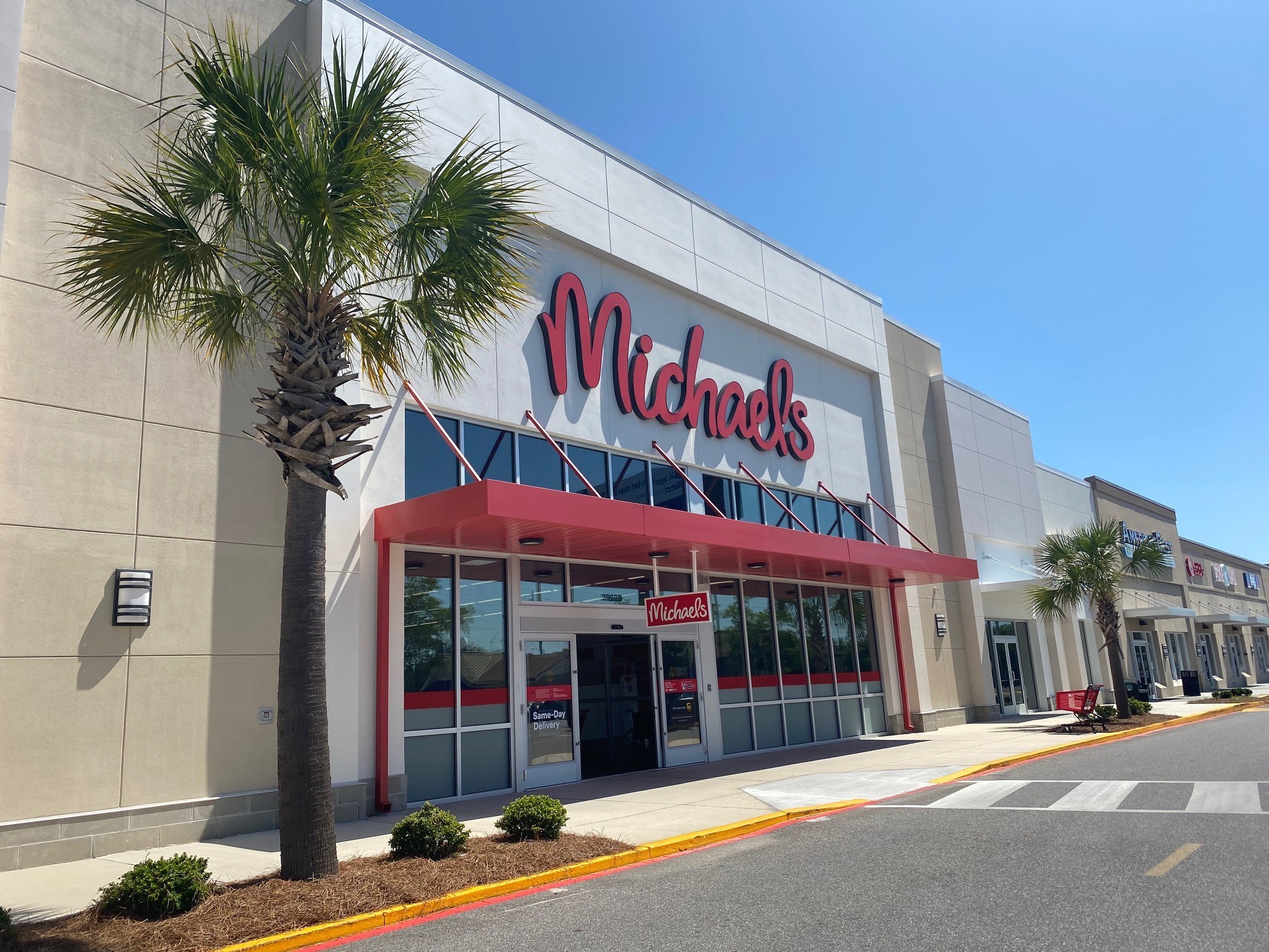 Pinebrook Shopping Center: Up to 9,264 SF | Retail for lease in Mobile ...