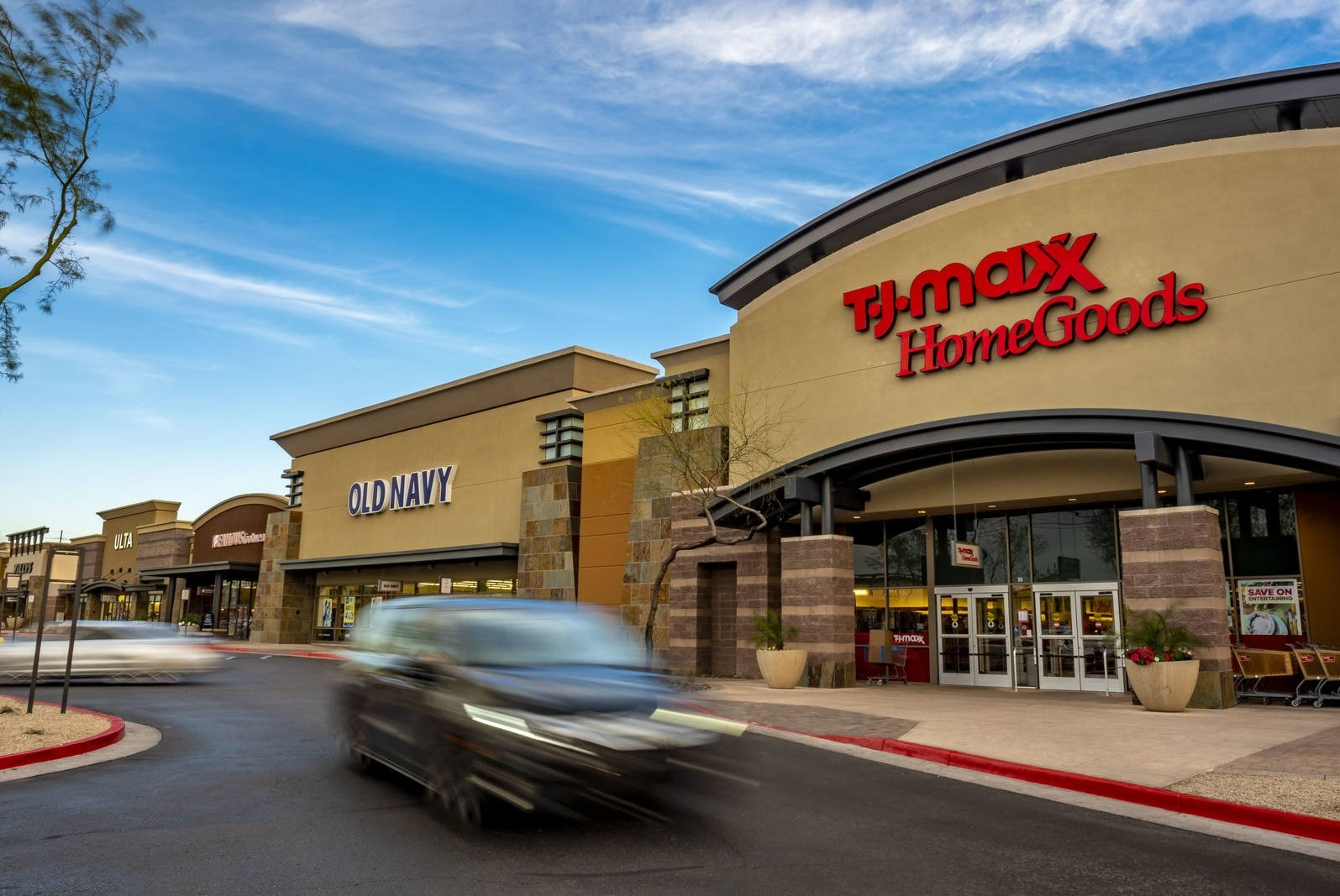Happy Valley Towne Center | Retail for lease in Phoenix, Arizona - SRS