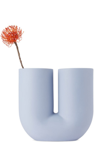Blue Porcelain Kink Vase by Muuto | SSENSE