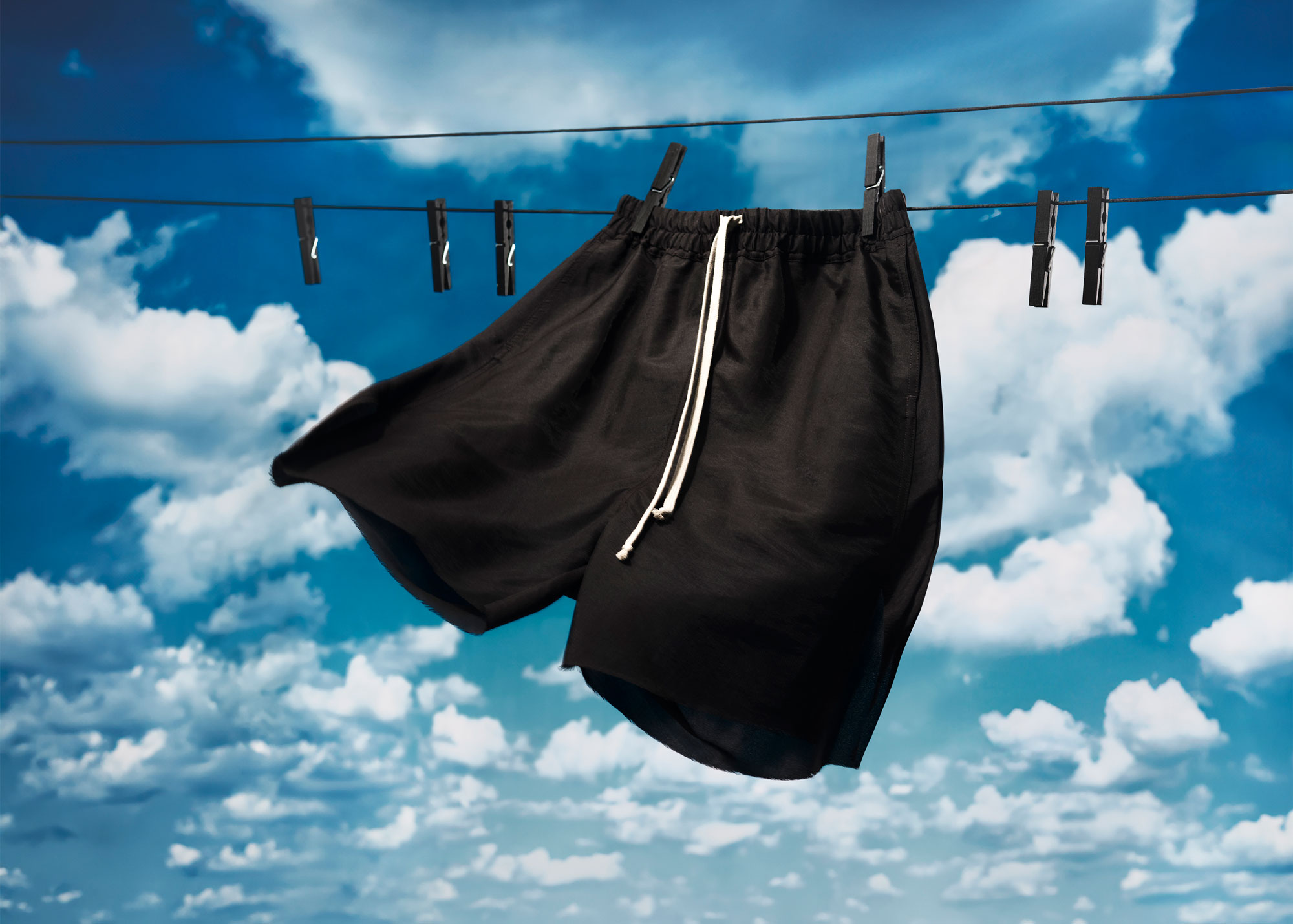 GOTHS IN HEAT: A GUIDE TO ALL-BLACK SUMMER STYLE | SSENSE Canada