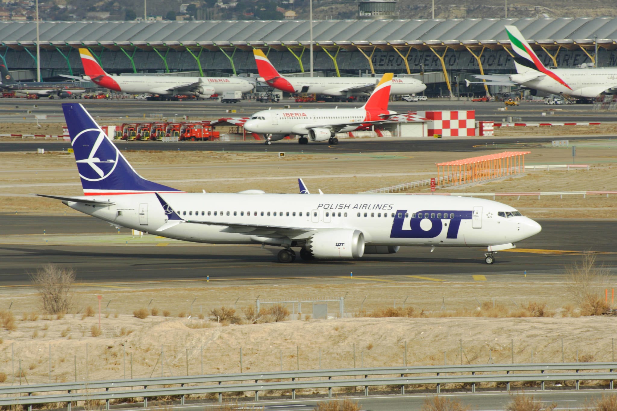 LOT Polish Airlines Boeing 737-8 MAX - Star Alliance Virtual