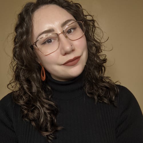 See TikTok Tutorial With Yellow Bees N Roses at FAN Meetups Calgary