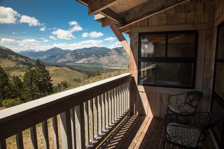 sun deck lodge