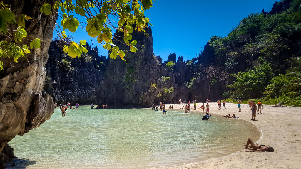 El Nido Island Hopping Tours | GoWaves Travel