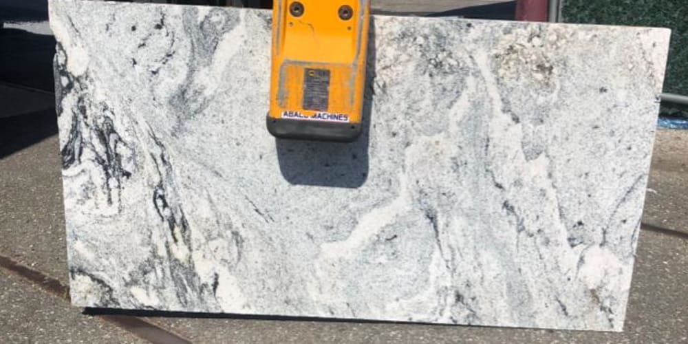 VISCON WHITE REMNANT Granite - StoneTrash