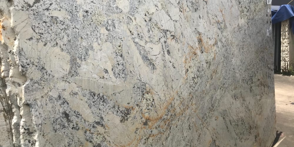 Golden Ivory Granite - StoneTrash