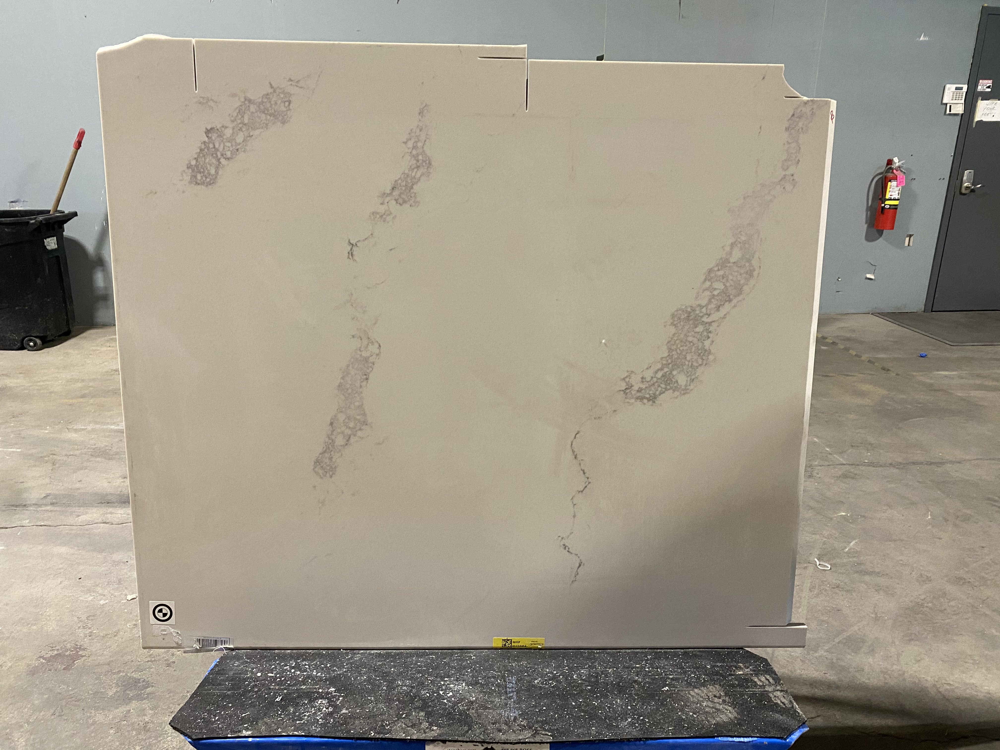 5031 Statuario Maximus Quartz by Caesarstone - StoneTrash