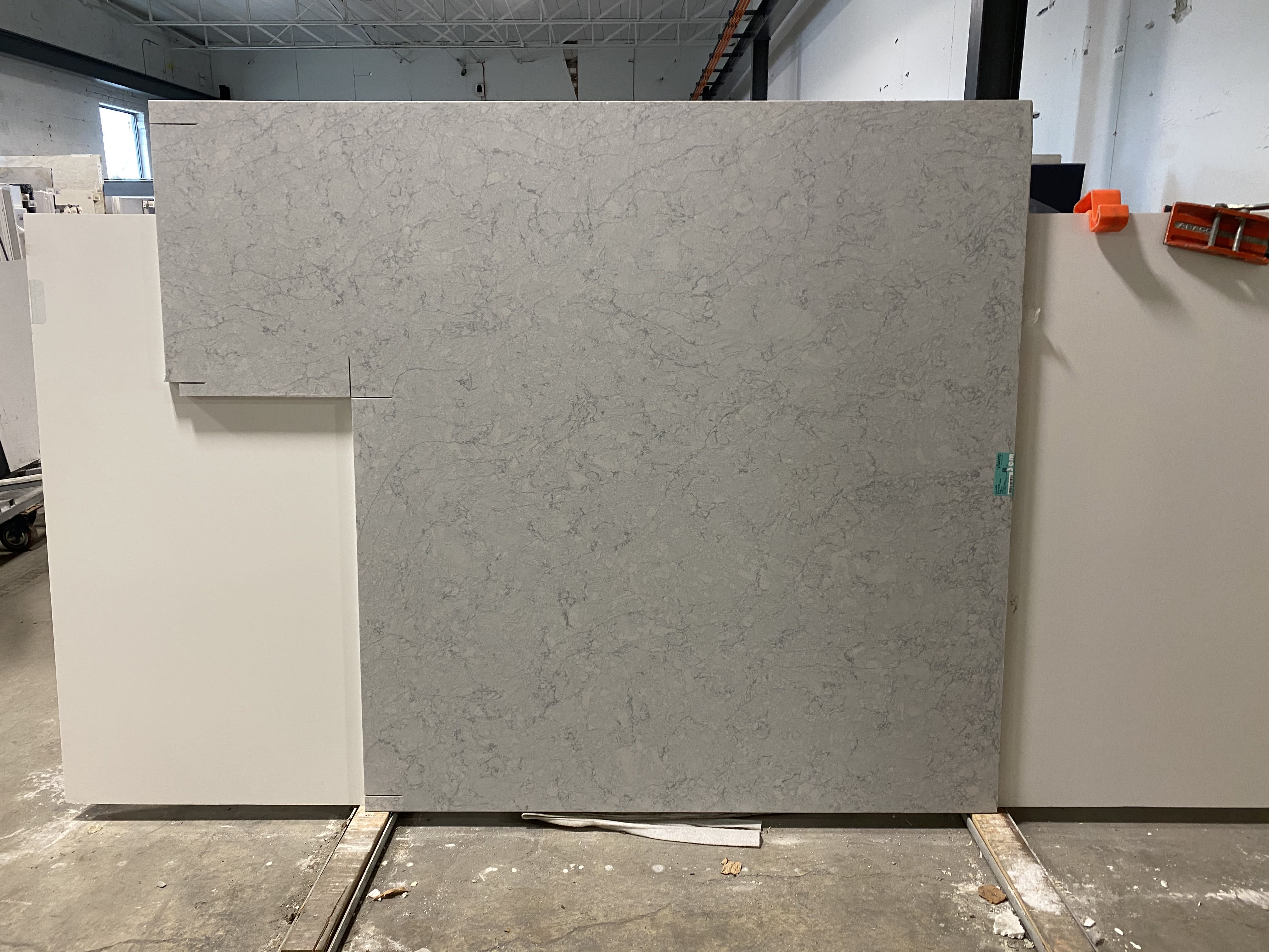 Umbra Quartz by LG Viatera - StoneTrash