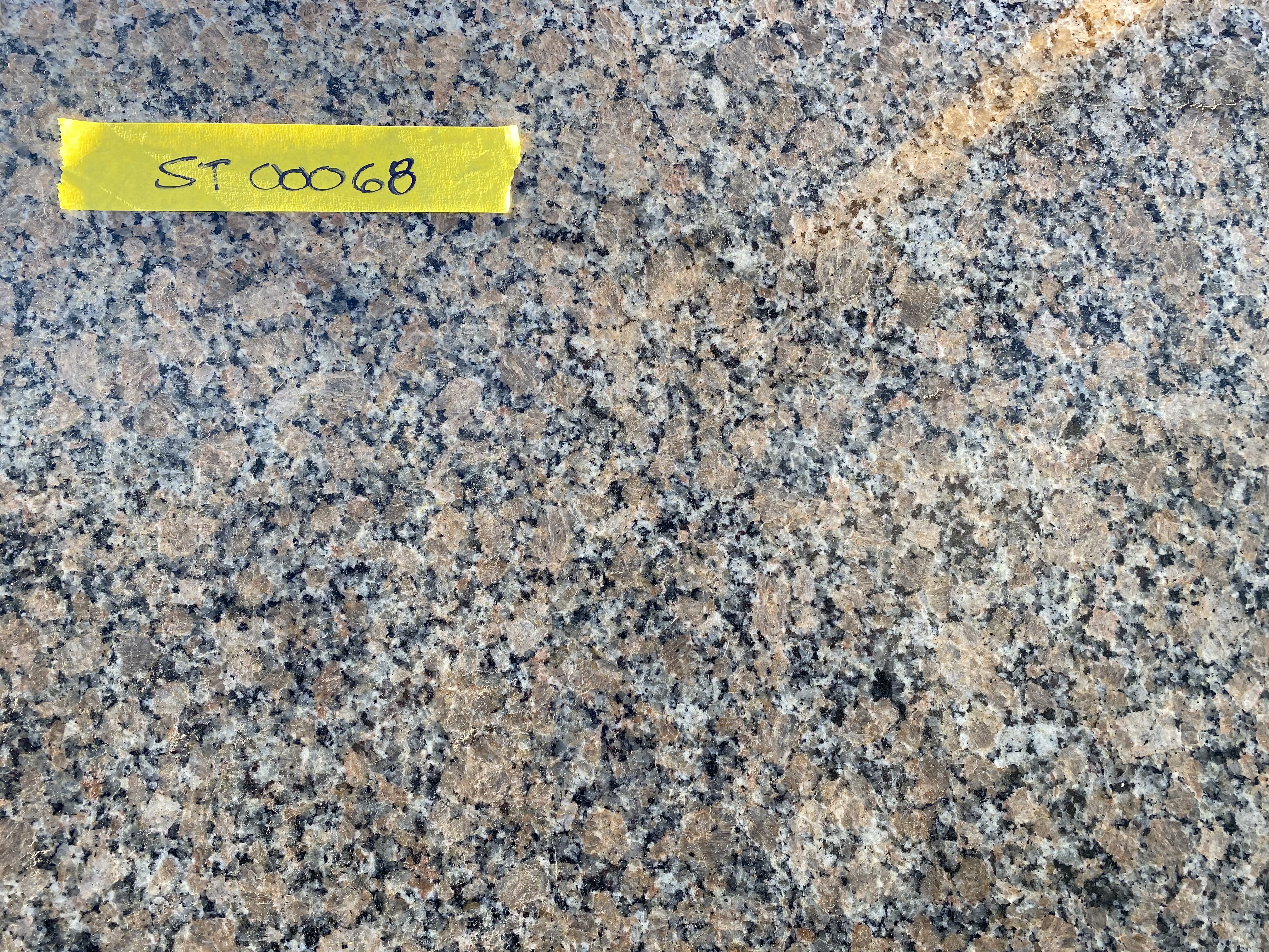 Sensa Giallo Latina Granite