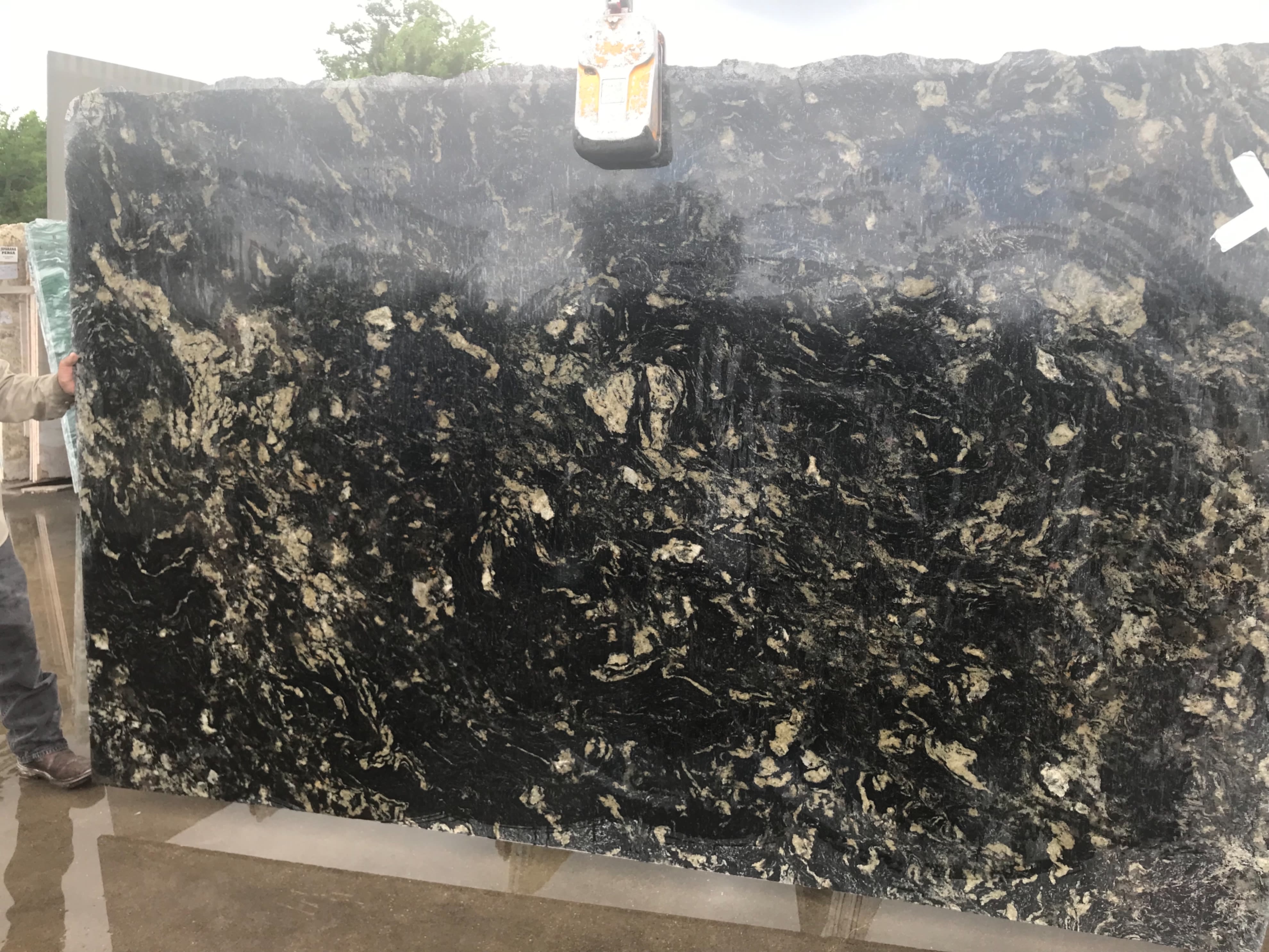 Marinus Granite - StoneTrash